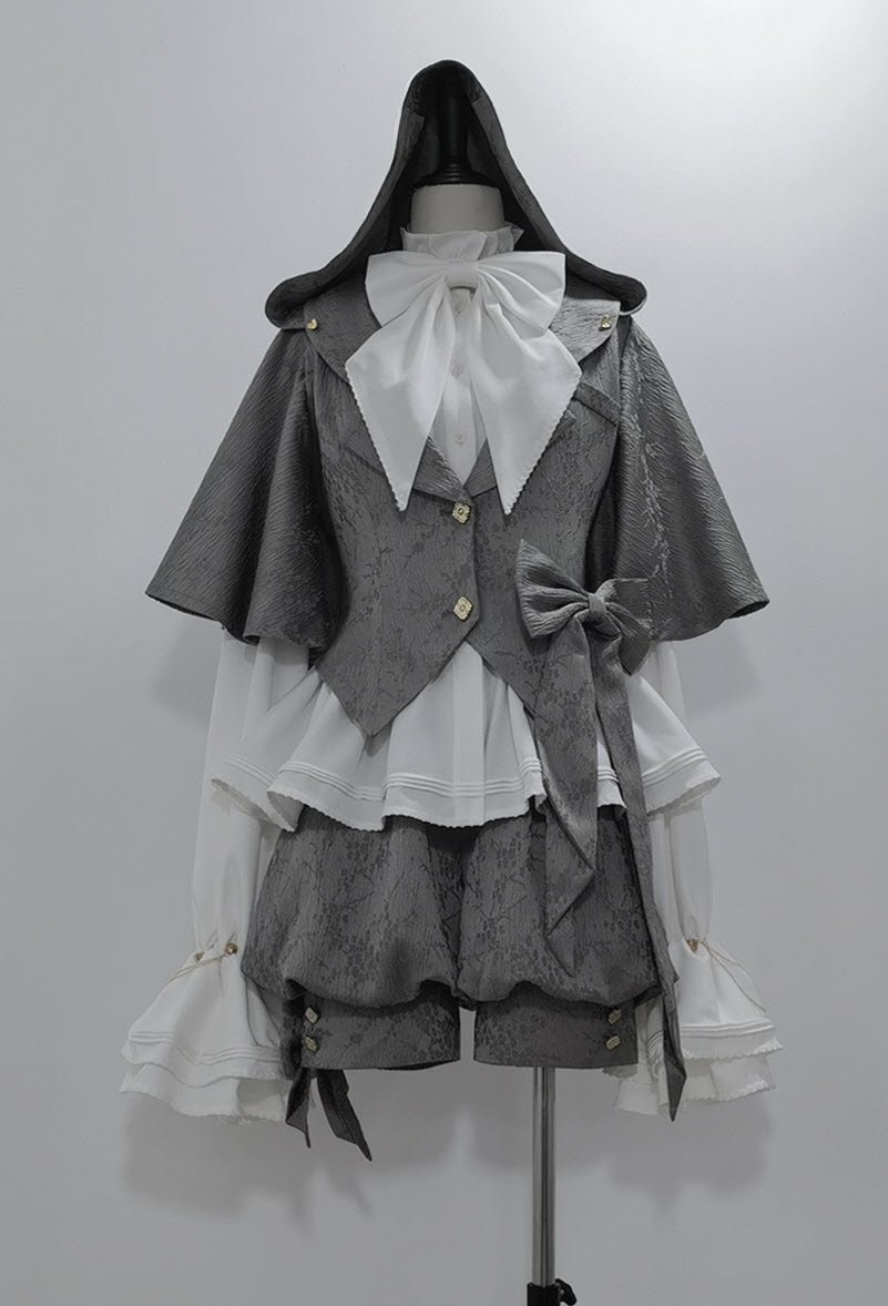 Princess Chronicles -The Intrepid Ice Gray Rabbit- Ouji Lolita Cape ...
